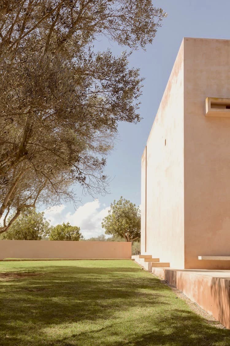 Neuendorf House | Home